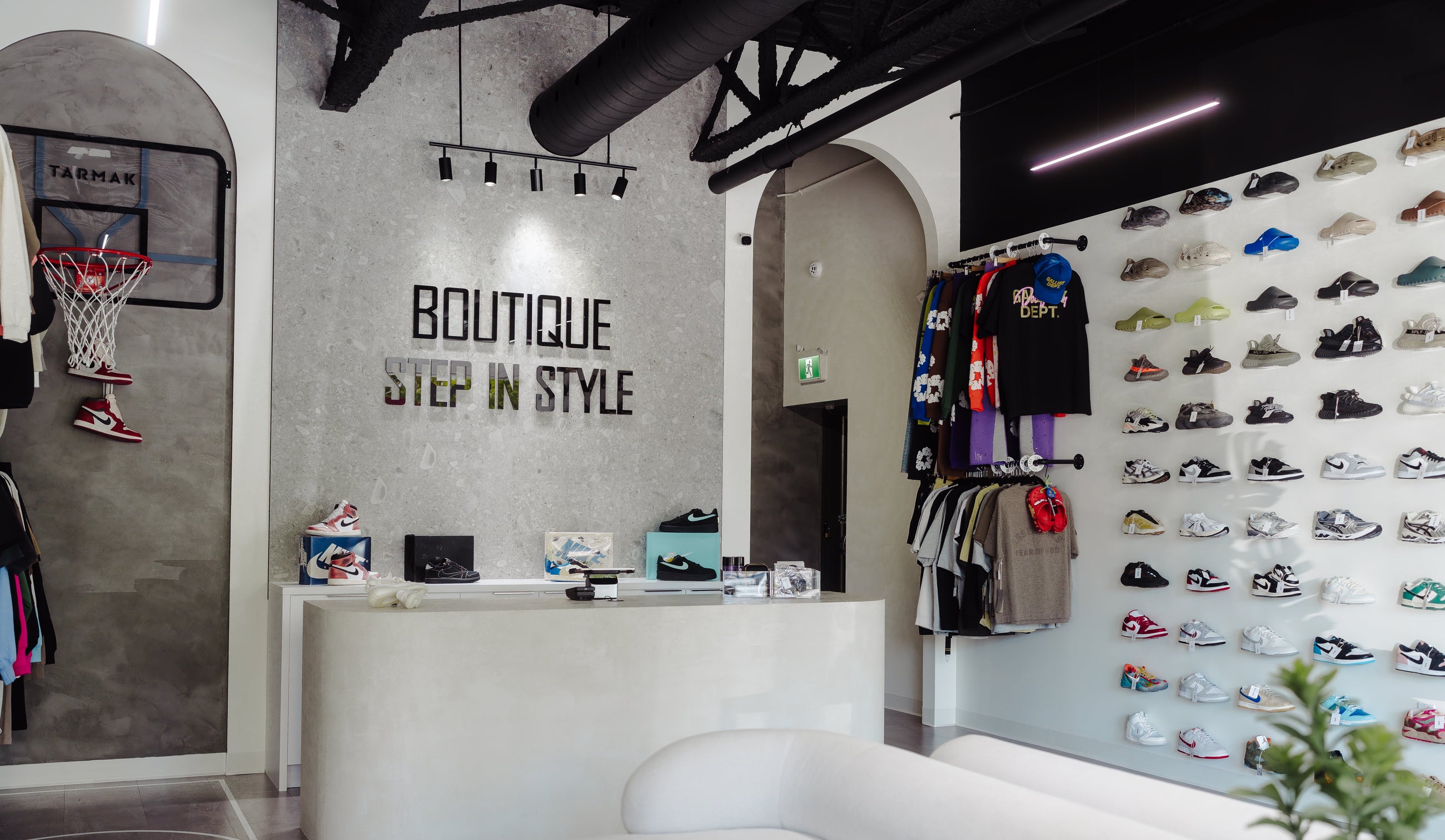 Curated by Muse: Cozy, Stylish Clothing for All – Boutique Step in Style